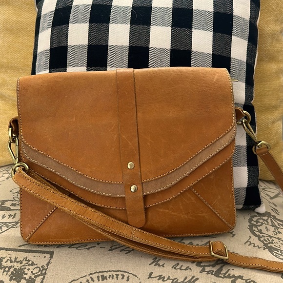 Sseko | Bags | Sseko Fair Trade Leather Crossbody Bag | Poshmark